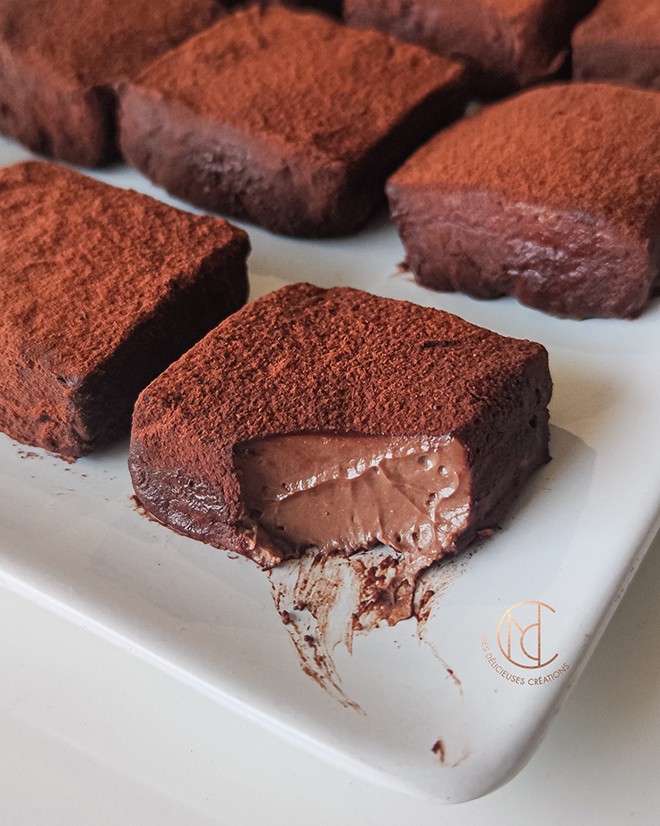 Carrés fondants au chocolat - Mes Délicieuses Créations
