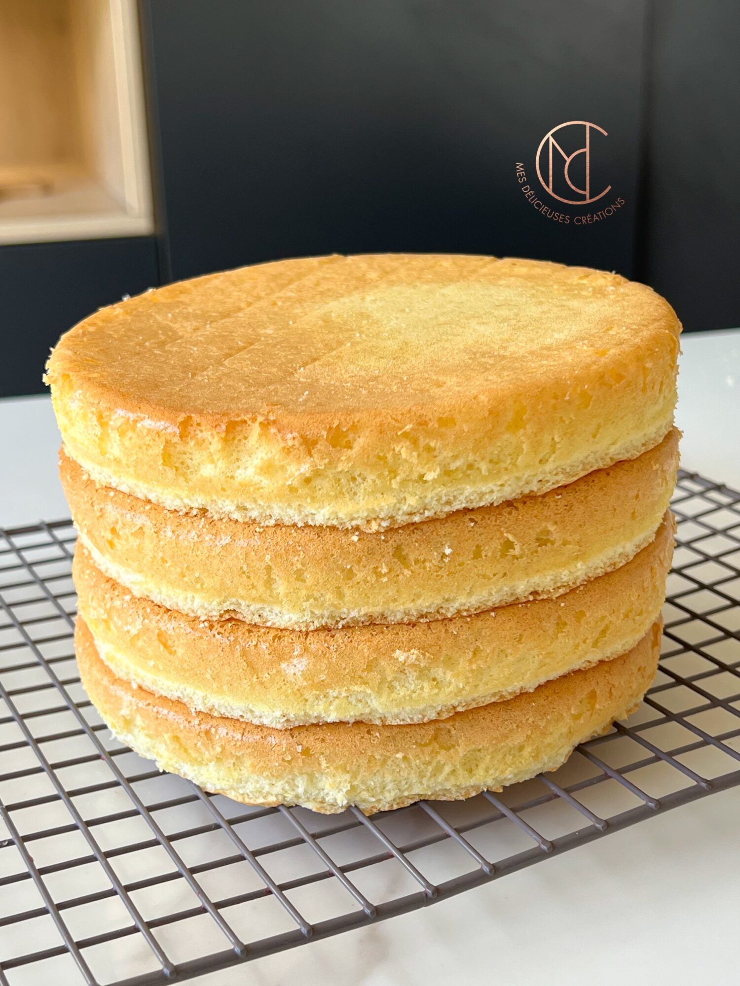 GENOISE ULTRA MOELLEUSE - Mes Délicieuses Créations